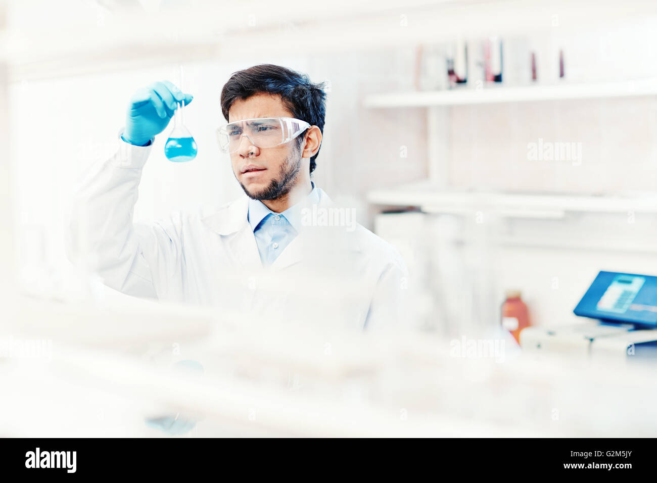 Virus study hi-res stock photography and images - Alamy