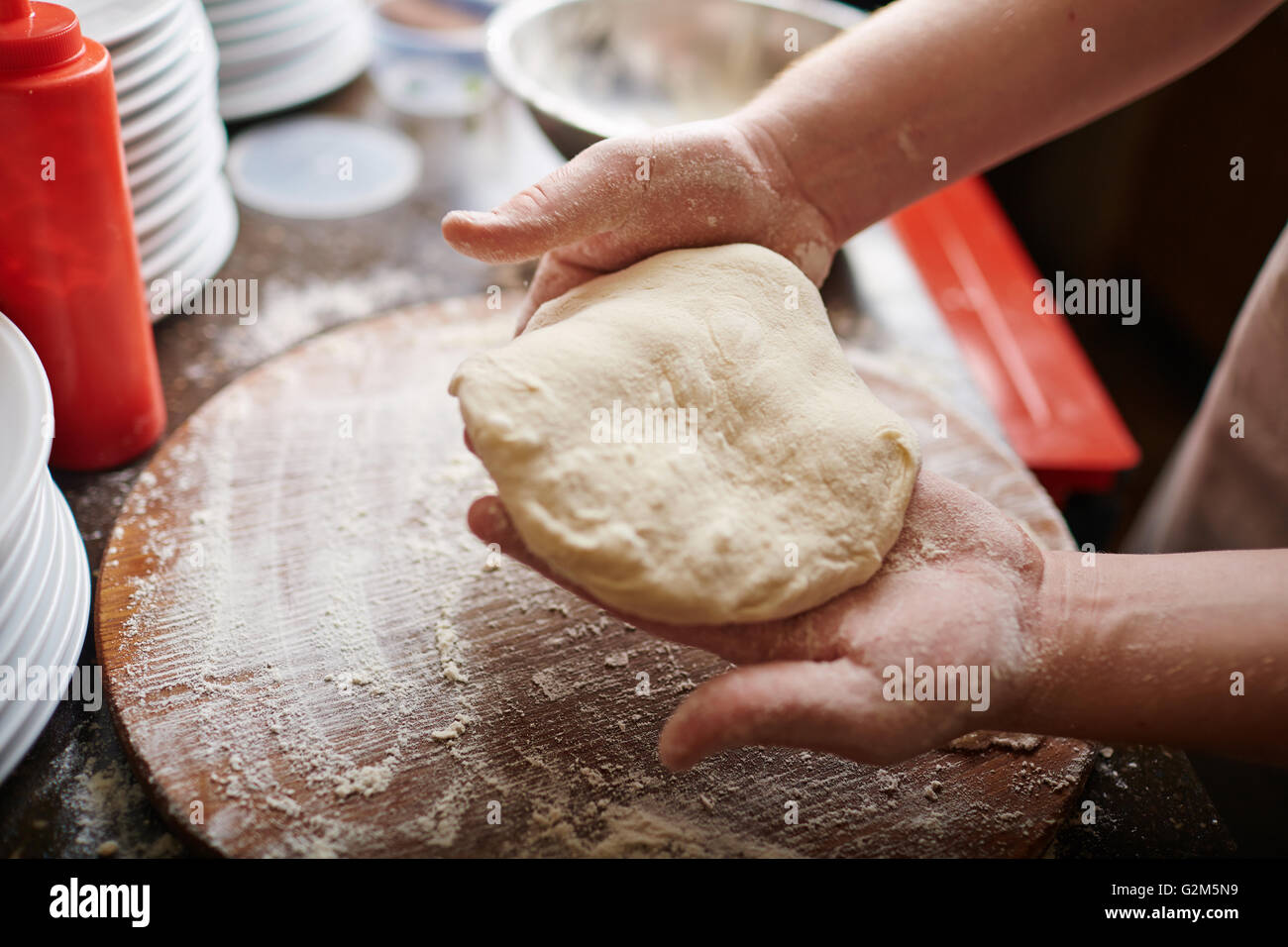 Making flat bread hi-res stock photography and images - Alamy