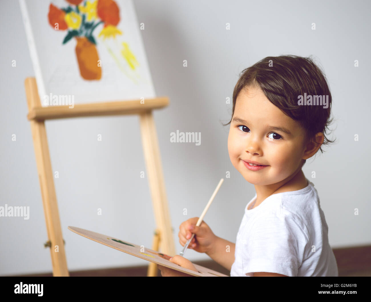 Child drawing hi-res stock photography and images - Alamy