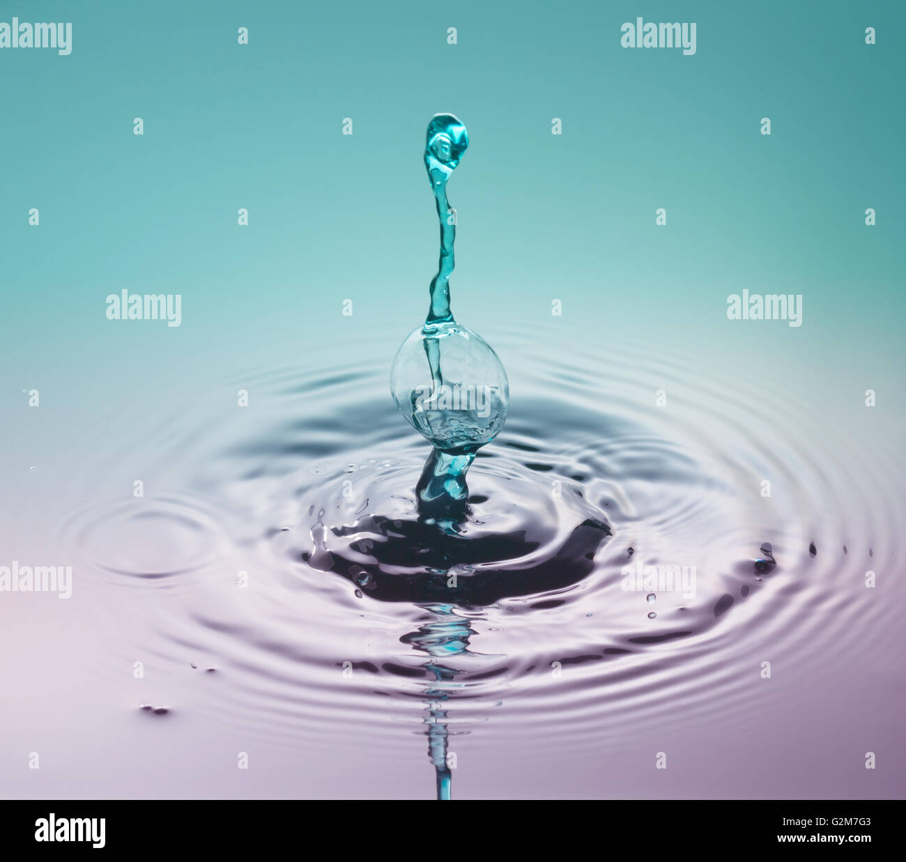 Dropped from a height hi-res stock photography and images - Alamy