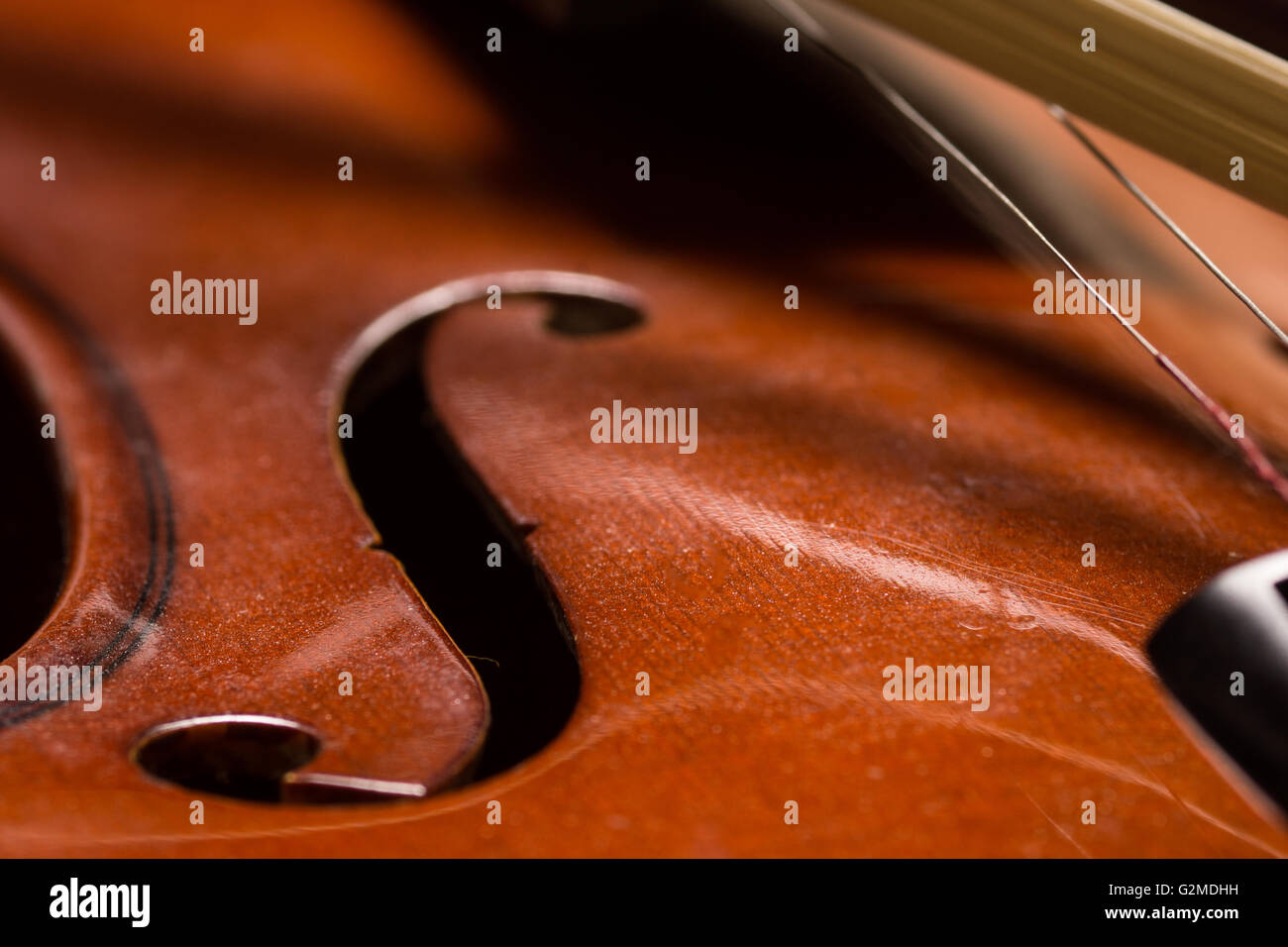 Broken Violin High Resolution Stock Photography and Images - Alamy