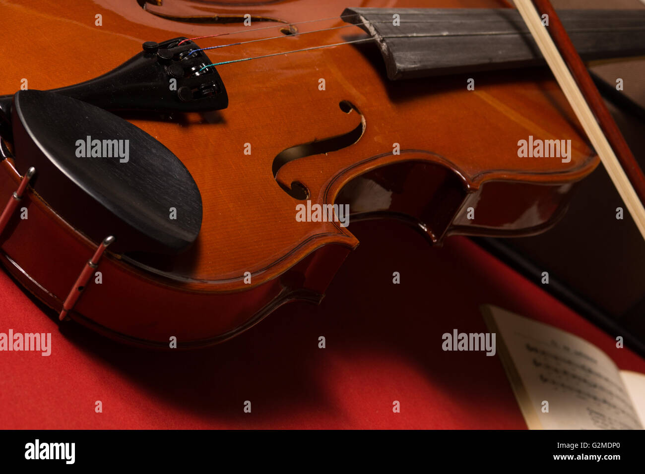 Broken Violin High Resolution Stock Photography and Images - Alamy