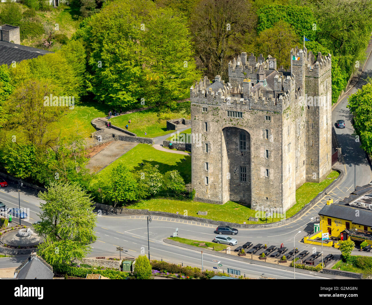 View of bunratty castle hi-res stock photography and images - Alamy