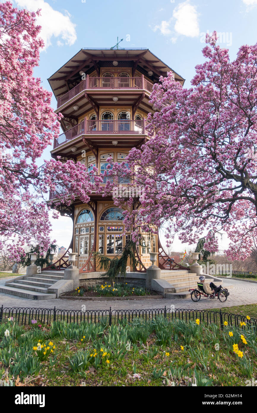 Pagoda observatory in Patterson park Baltimore Stock Photo - Alamy