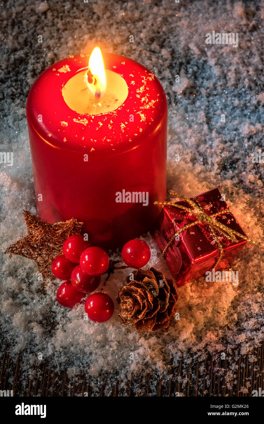 The flame of freedom candle hi-res stock photography and images - Alamy