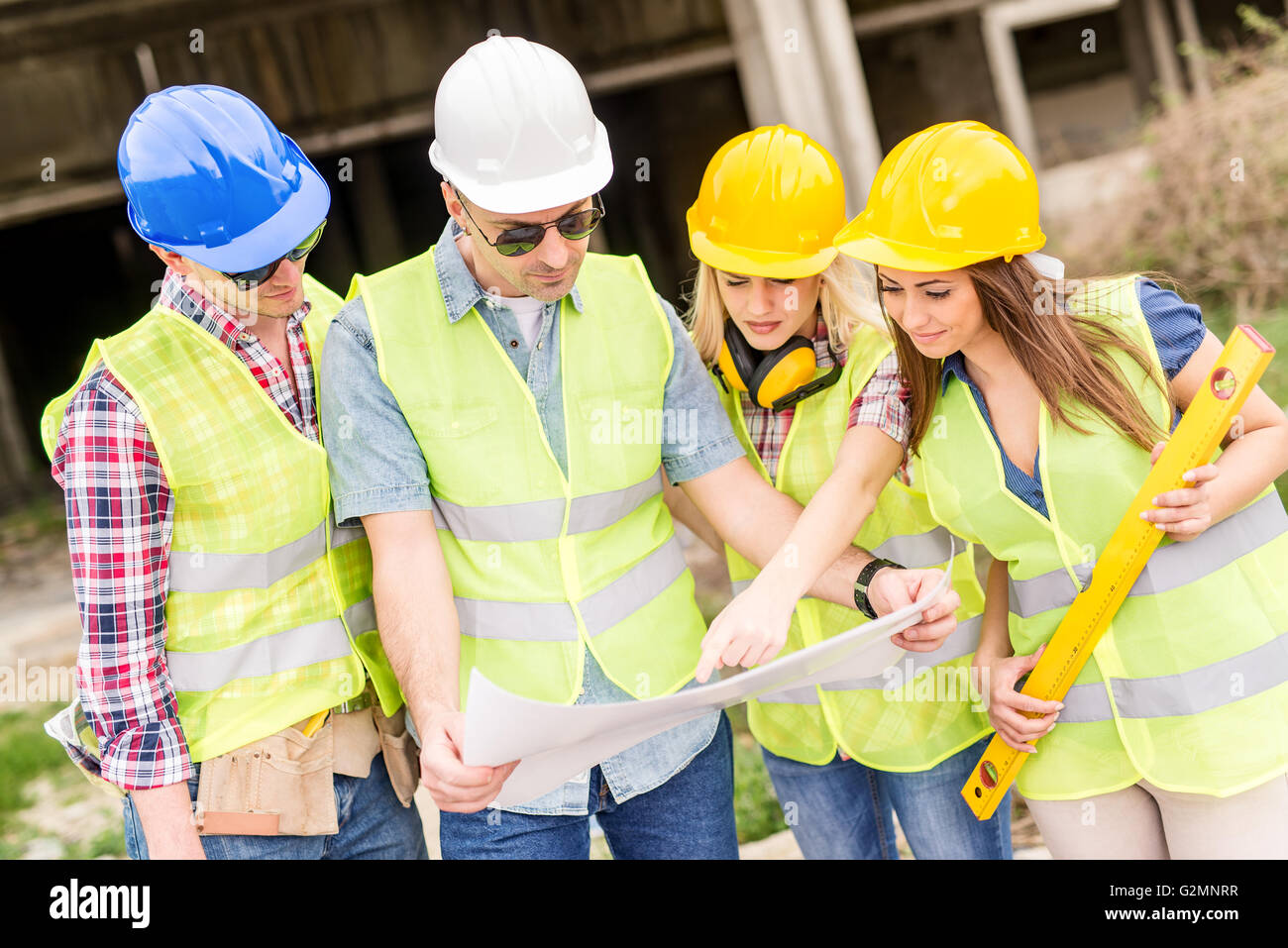 Team building project hi-res stock photography and images - Alamy