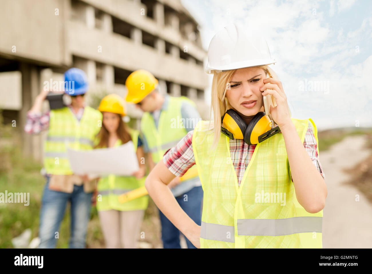 Female construction worker electrician hi-res stock photography and images - Alamy