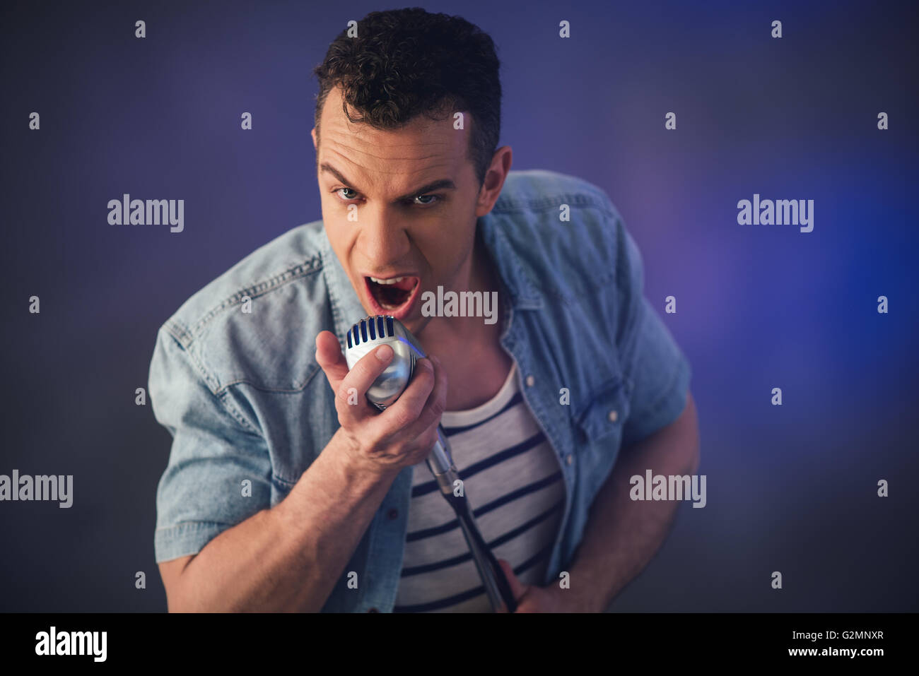 Attractive singer hi-res stock photography and images - Alamy