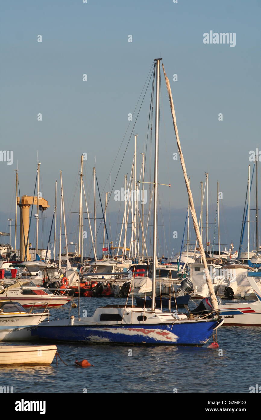 Tall boats hi-res stock photography and images - Alamy