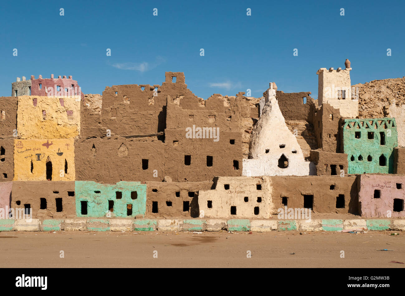 Egypt mud brick not adobe hi-res stock photography and images - Alamy
