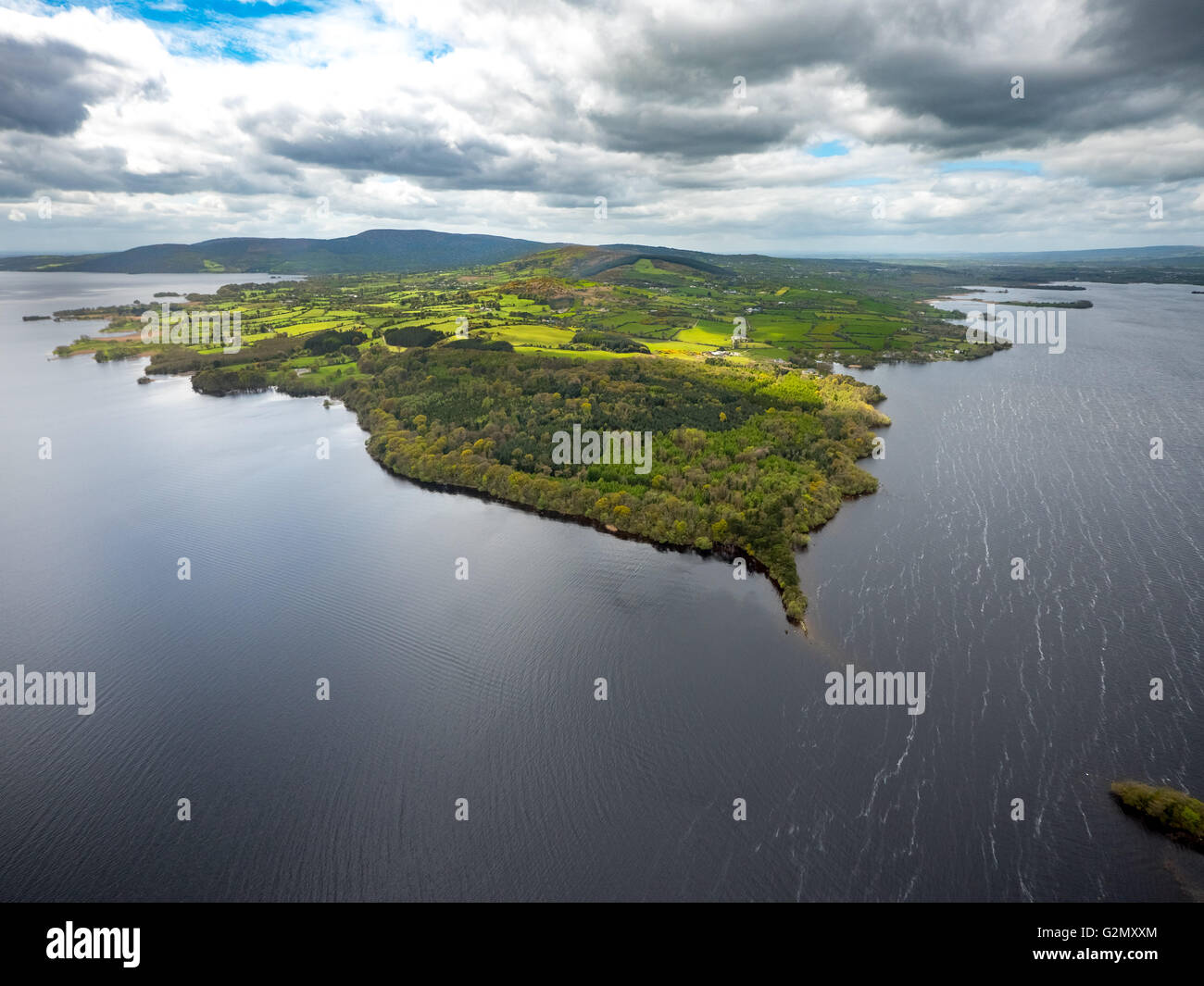 Headland peninsula Ogonnelloe, Lakelands, Lake Derg, Lough Derg on the ...