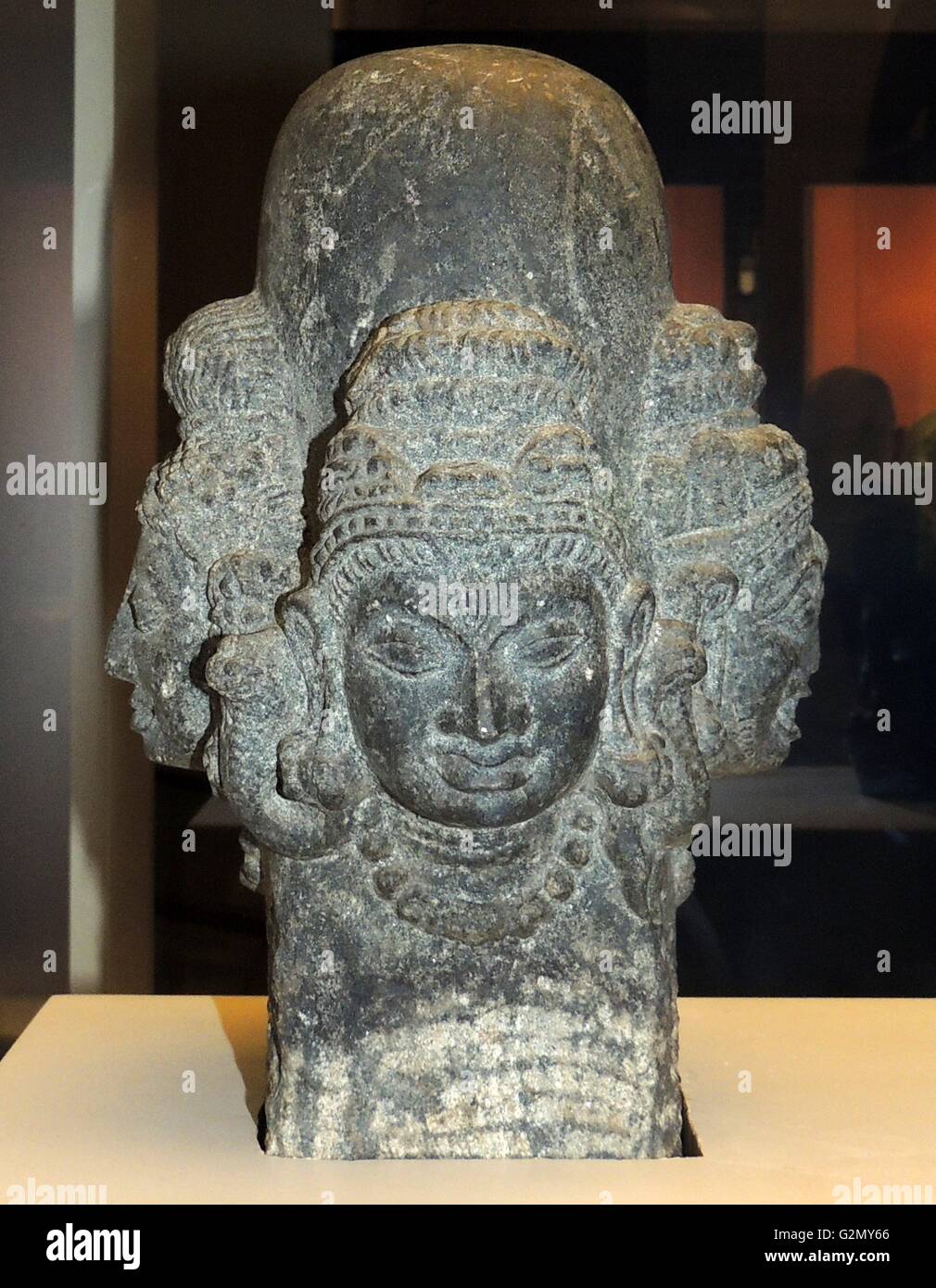 Schist sculpture of a four-faced linga 800 A.D. India Stock Photo - Alamy