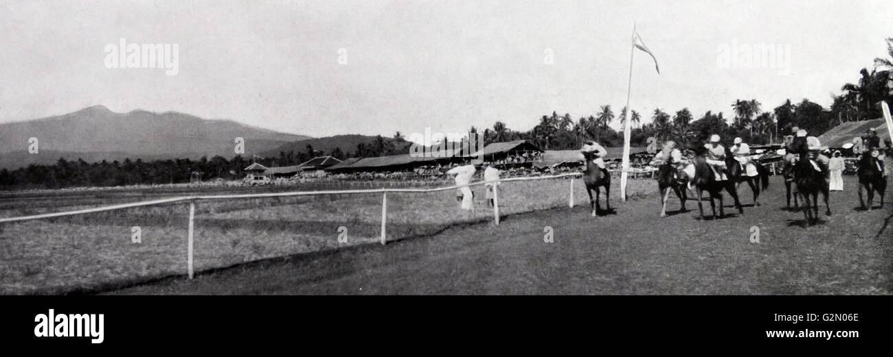 Oval racing hi-res stock photography and images - Alamy