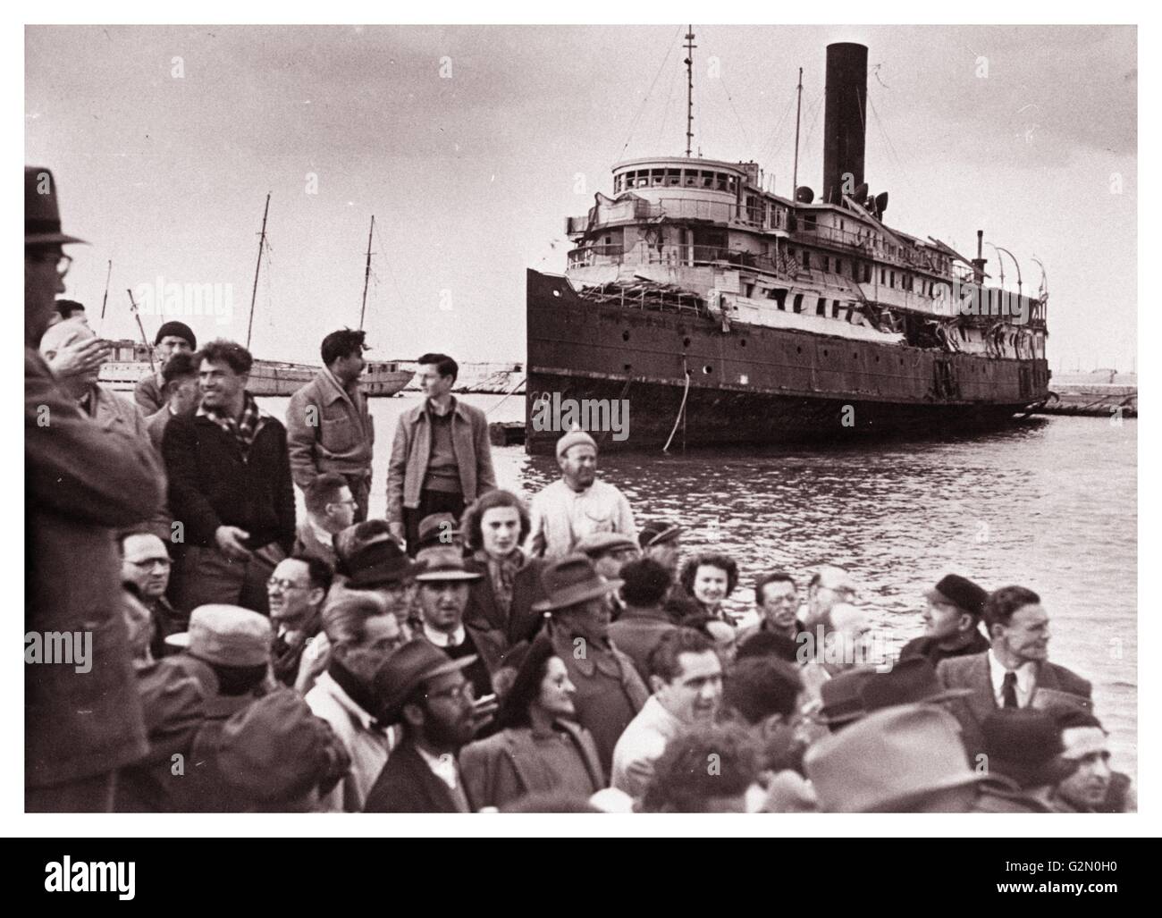 1947 boat hi-res stock photography and images - Alamy