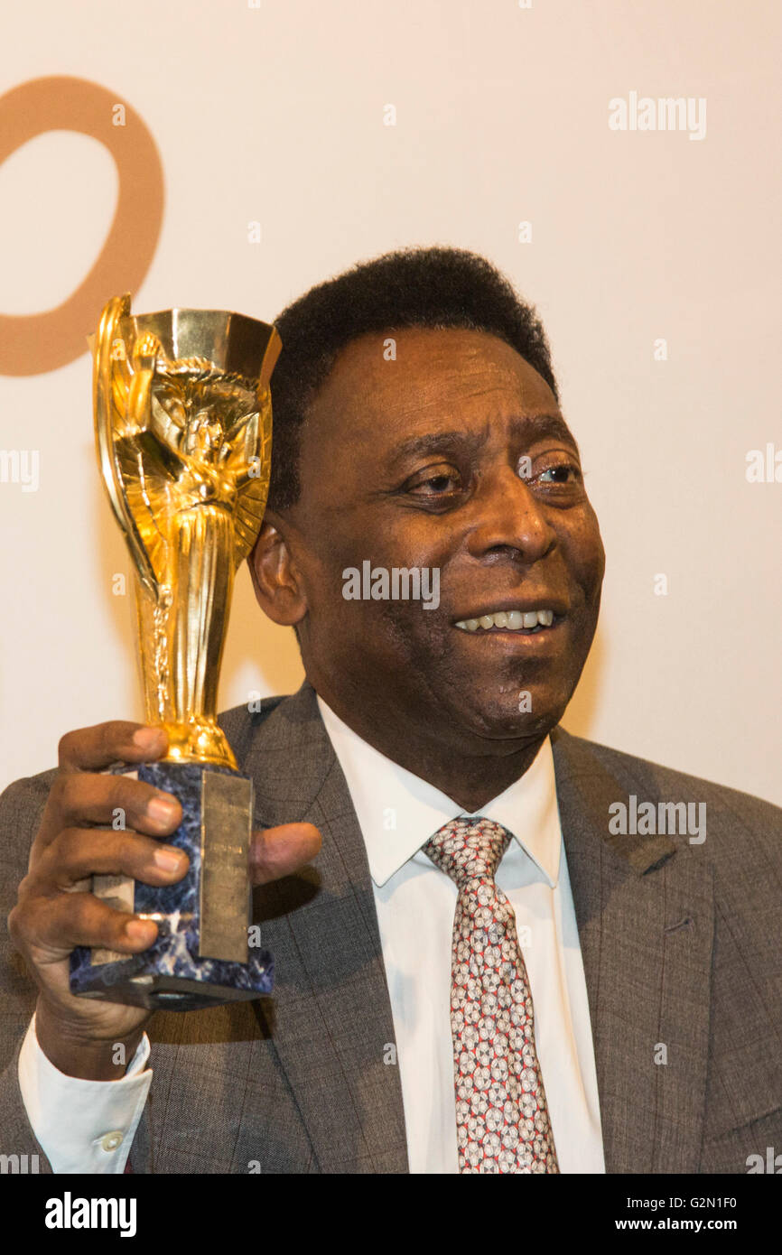 London, UK. 1 June 2016. Pele holds his copy of the Jules Rimet Trophy ...