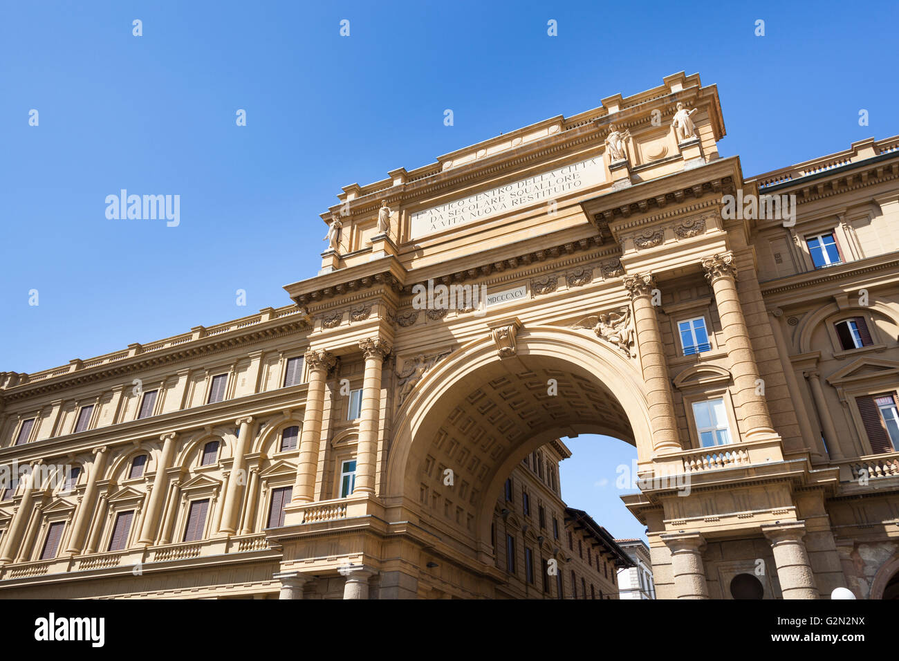 Florence arch hi-res stock photography and images - Alamy