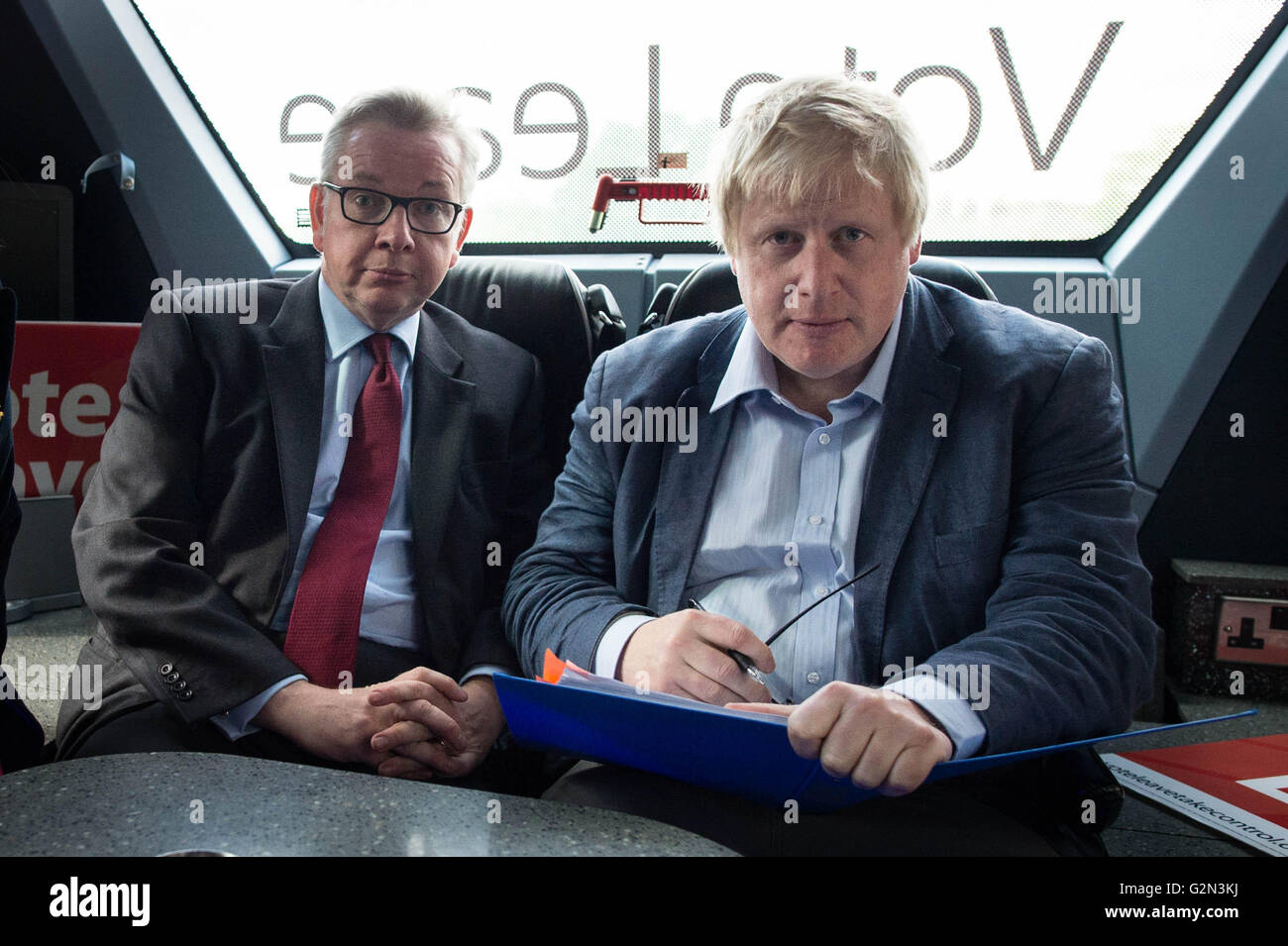 Michael Gove and Boris Johnson (right) on the Vote Leave campaign bus ...