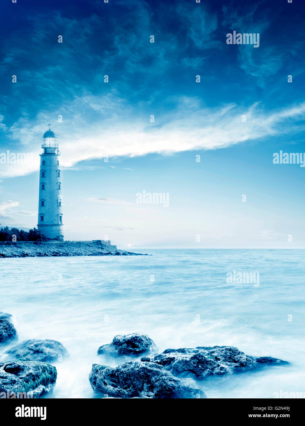 Silhouette star coast lighthouse hi-res stock photography and images ...