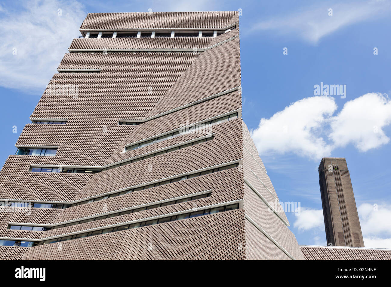 Ziggurat building hi-res stock photography and images - Alamy