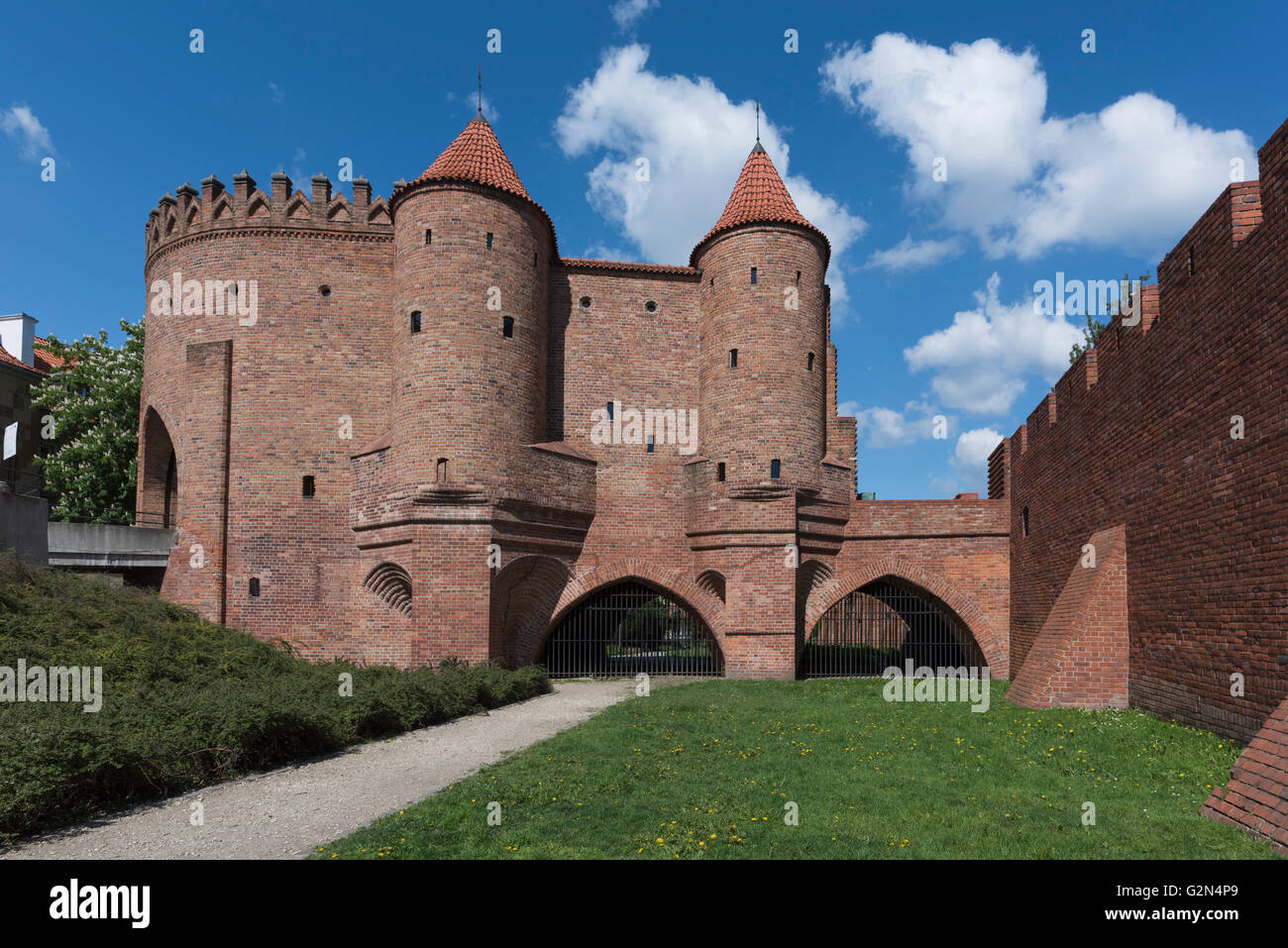 Barbican gatehouse hi-res stock photography and images - Alamy