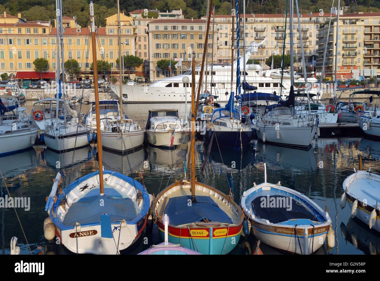 France, French Riviera, the tourist harbor of Nice Stock Photo - Alamy