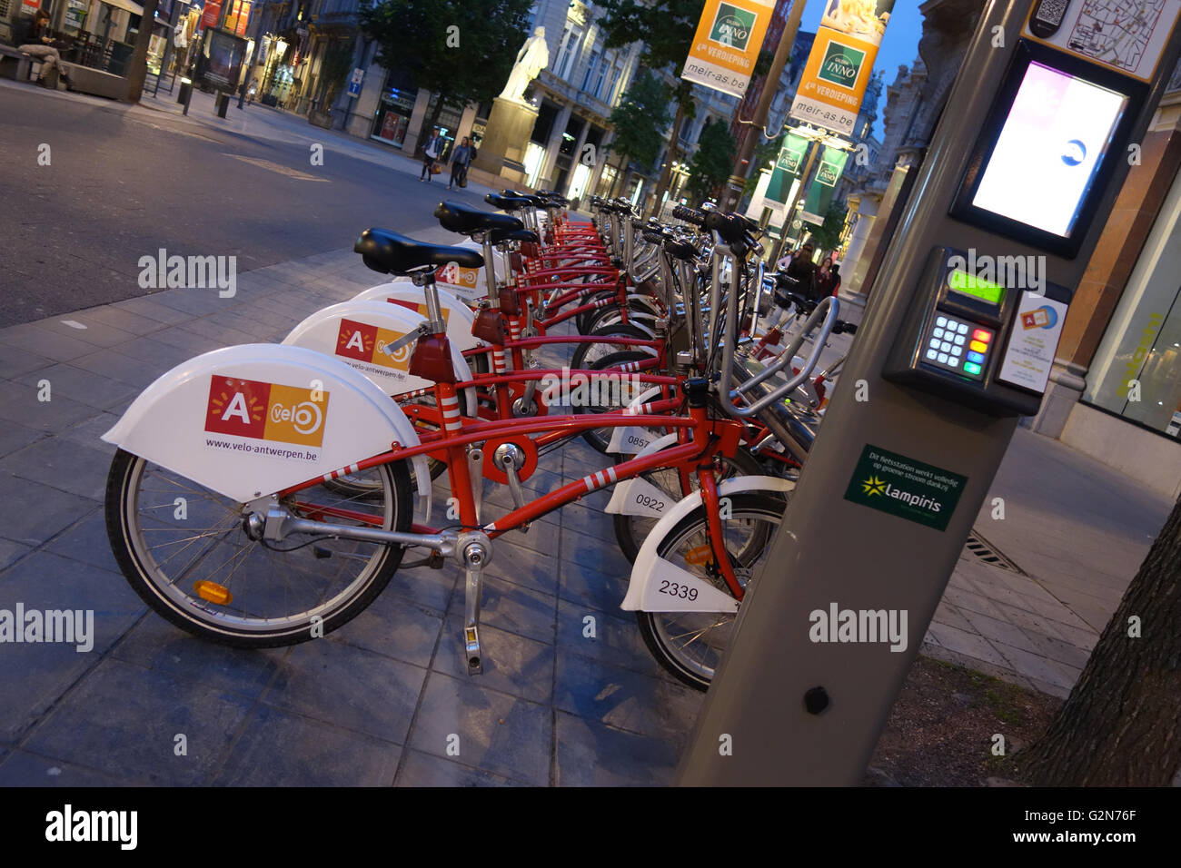 Velo antwerpen hi-res stock photography and images - Alamy