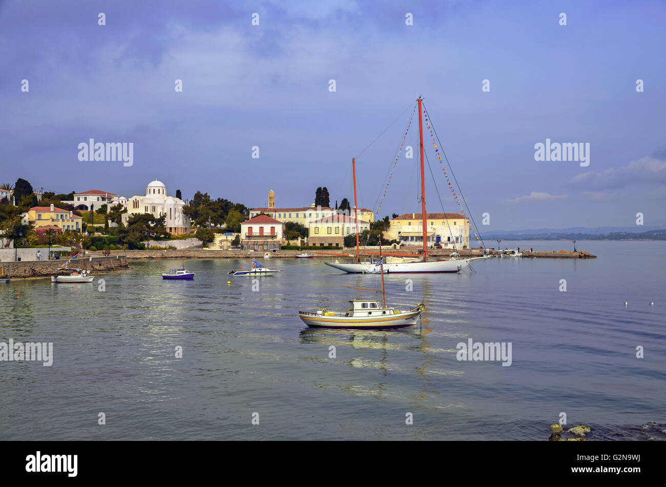 Spetses greek islands hi-res stock photography and images - Alamy