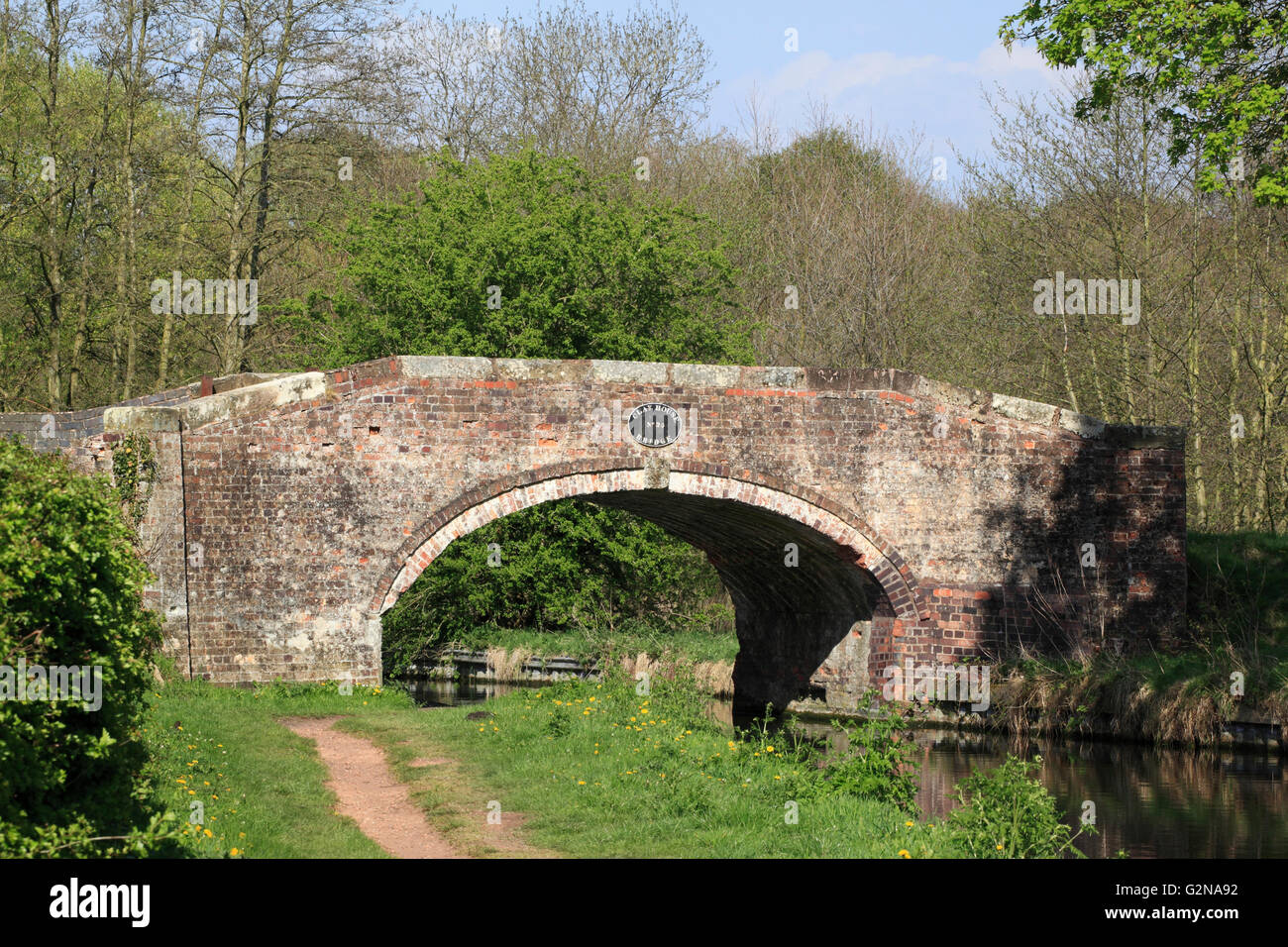Brick foot bridge over the Staffordshire and Worcestershire Canal ...