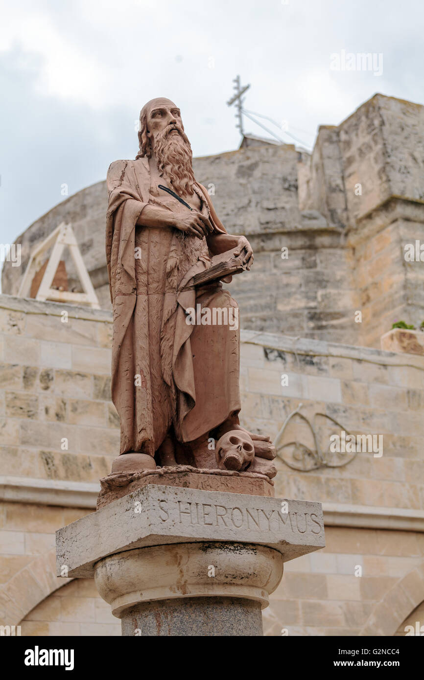 Saint jerome statue hi-res stock photography and images - Alamy