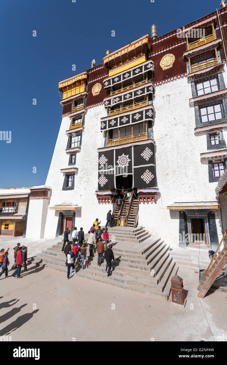 Lhasa museum hi-res stock photography and images - Alamy