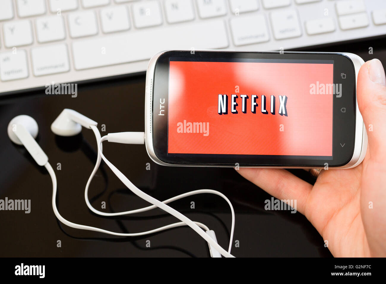 Net flix logo hi-res stock photography and images - Alamy