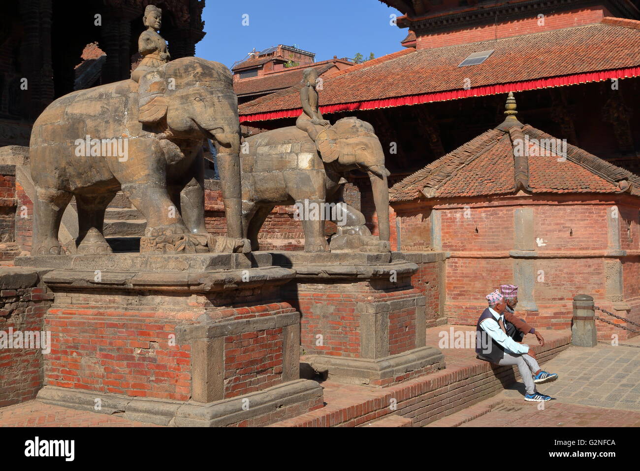 Bishwanath mandir temple hi-res stock photography and images - Alamy