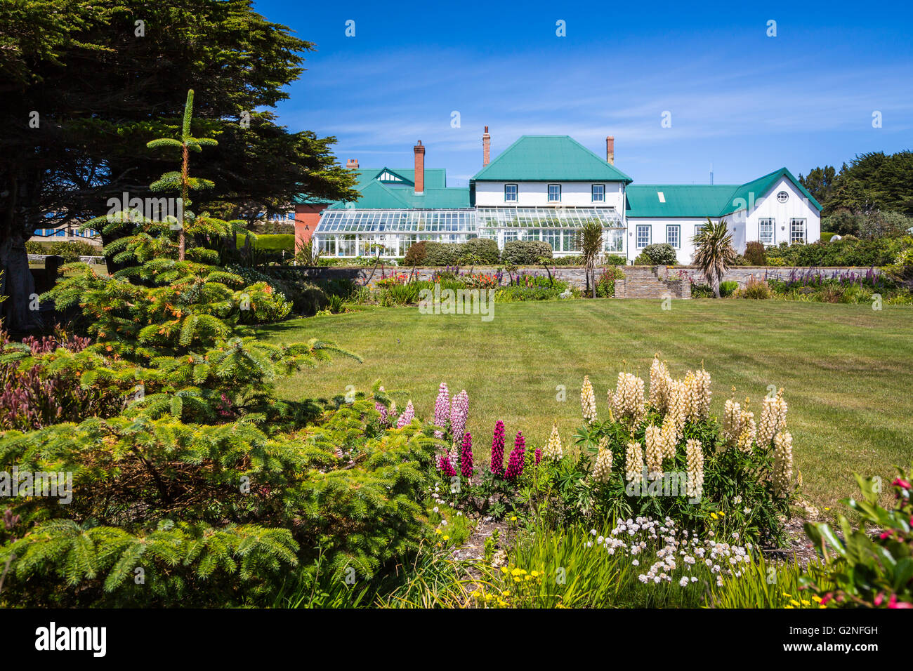 Government house in stanley falkland hi-res stock photography and ...