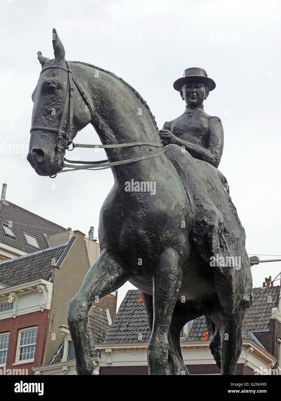 Red and Blue Chair by Gerrit Rietveld (1888-1965), Dutch furniture ...