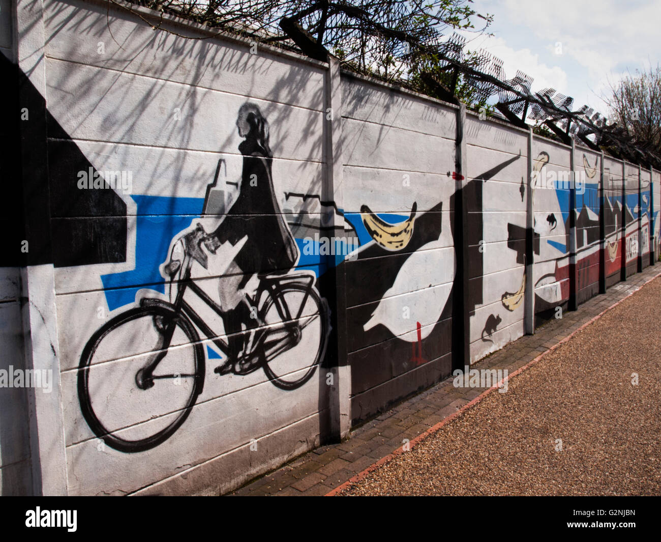 Grand Union Canal Urban Art/Graffiti Stock Photo - Alamy