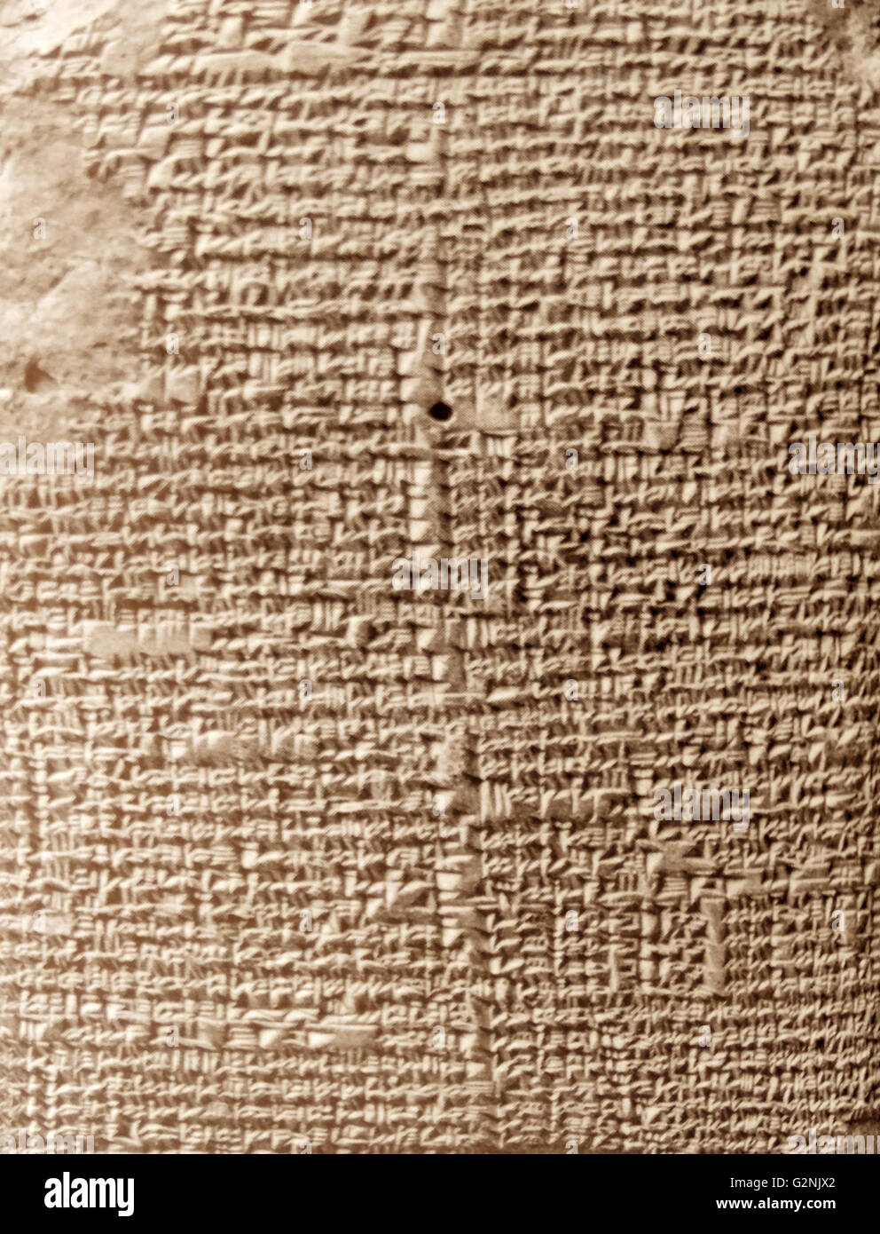 Tablet inscribed in babylonian hi-res stock photography and images - Alamy