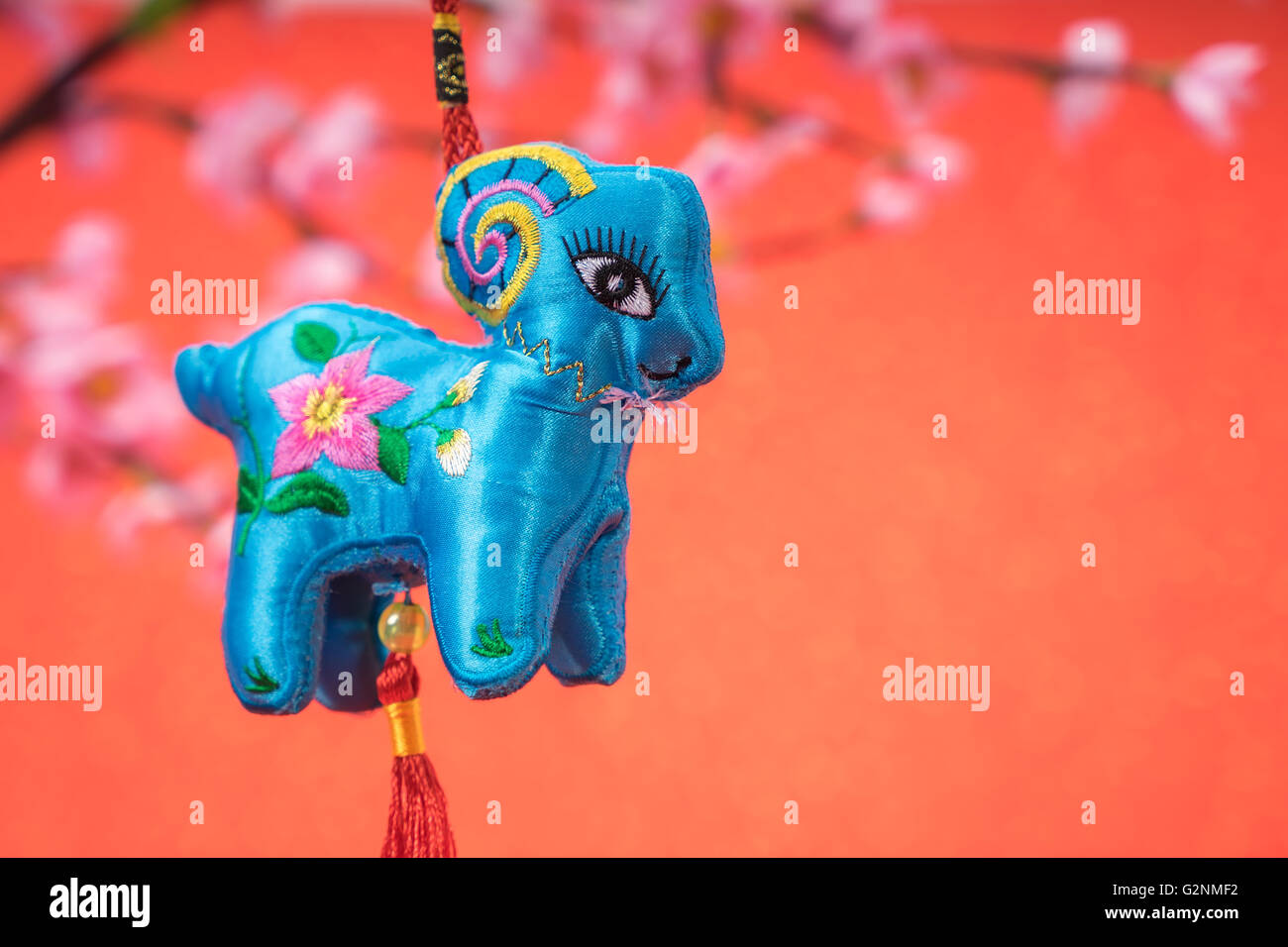 chinese goat knot, 2015 is year of the goat Stock Photo - Alamy