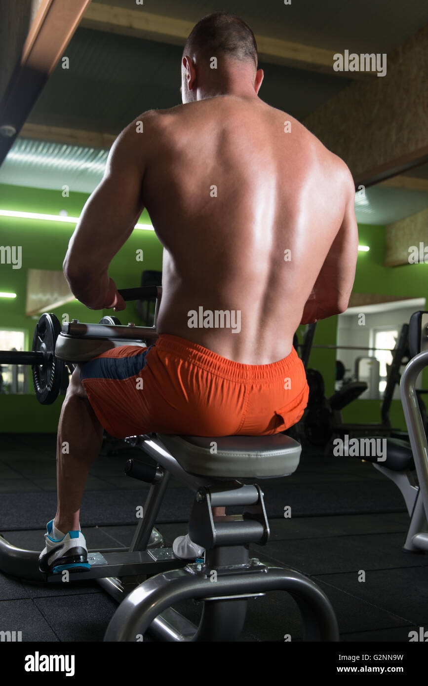 Man leg muscles calves hi-res stock photography and images - Alamy