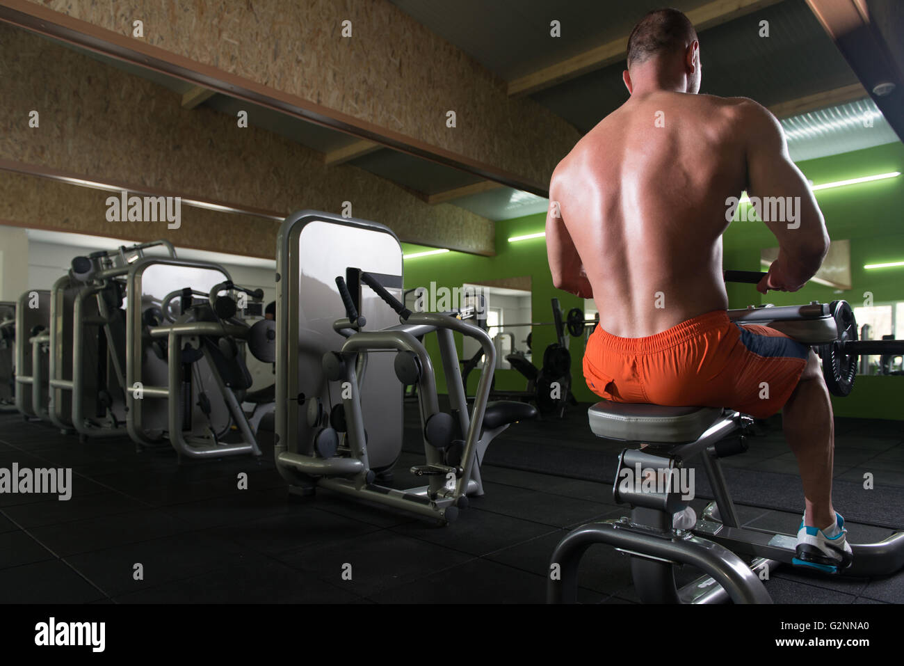 Calf muscle bodybuilder body hi-res stock photography and images - Alamy