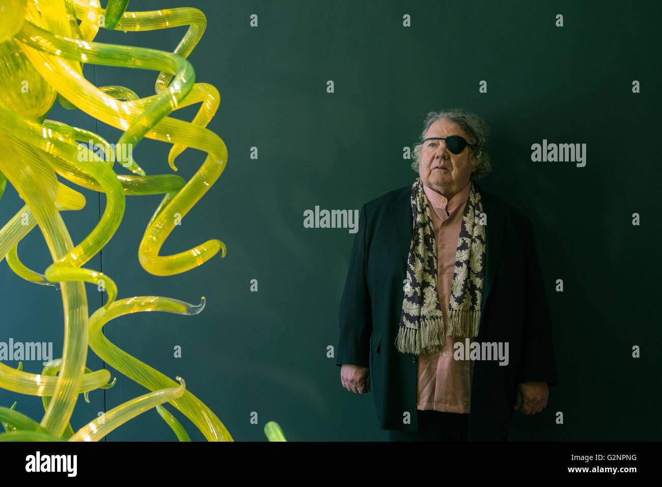 Dale Chihuly, the American Glass sculptor Stock Photo - Alamy Dale Chihuly, the American Glass sculptor Stock Photo - Alamy