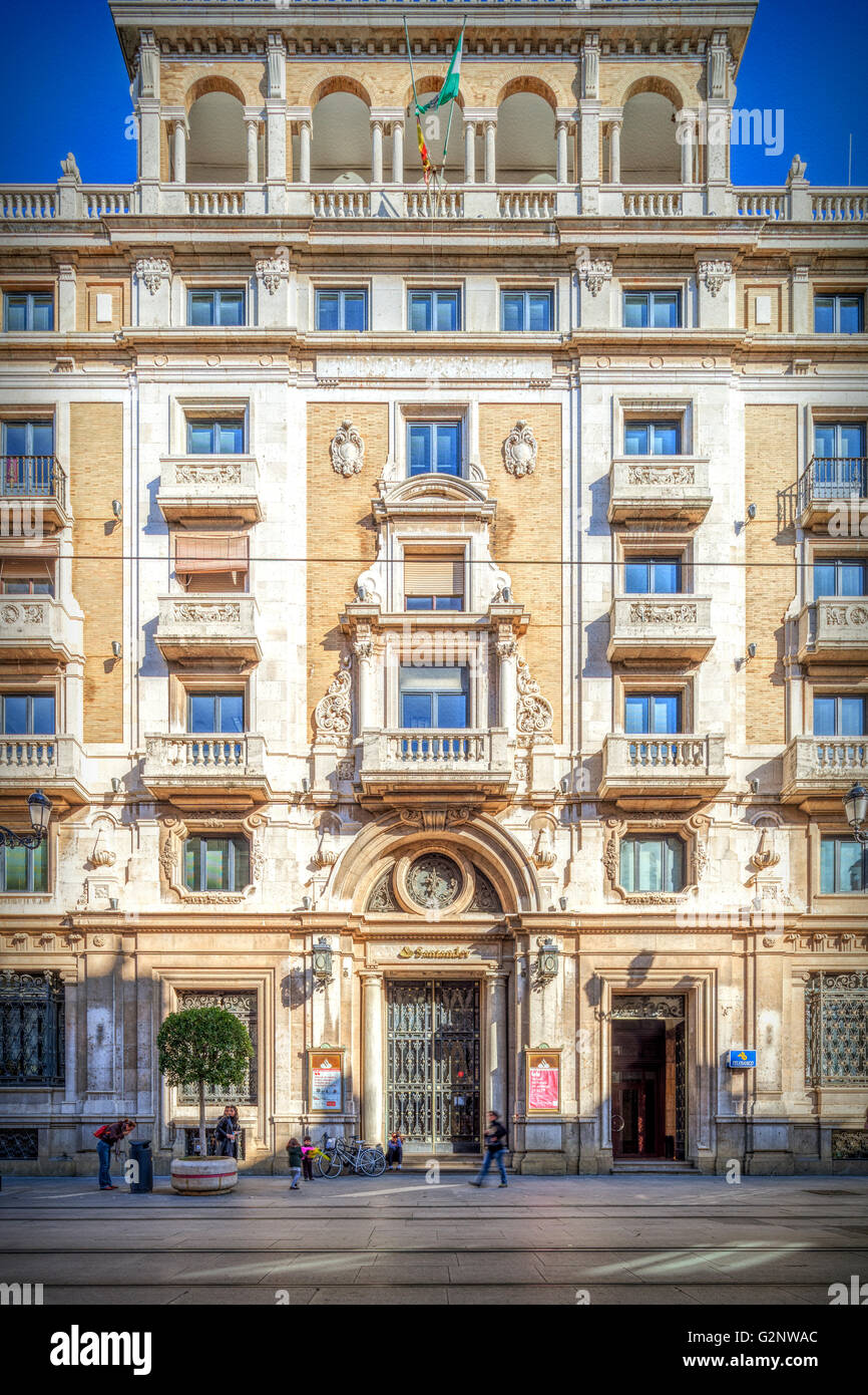 Banco central building hi-res stock photography and images - Alamy