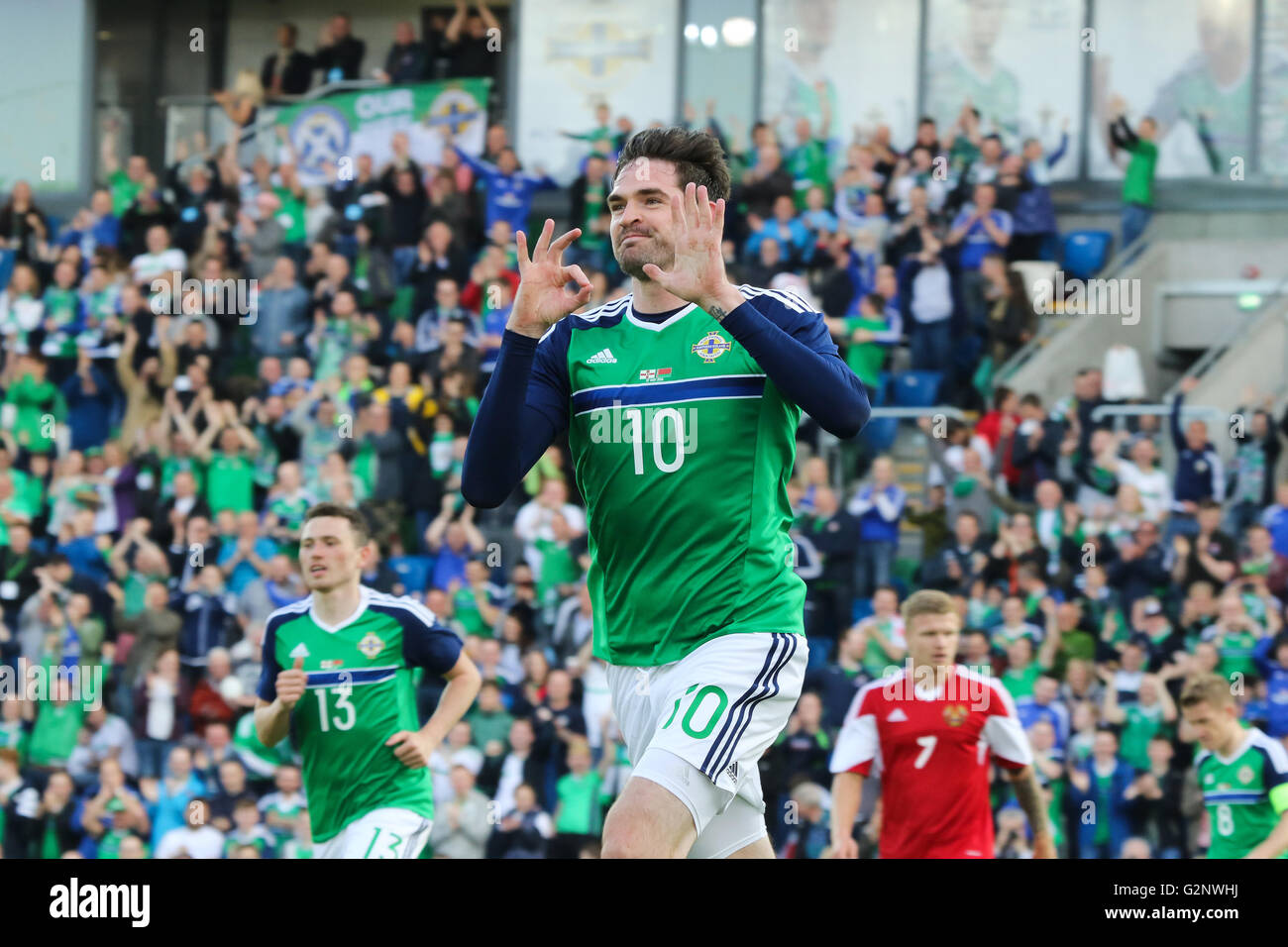 Ni footballer lafferty hi-res stock photography and images - Alamy