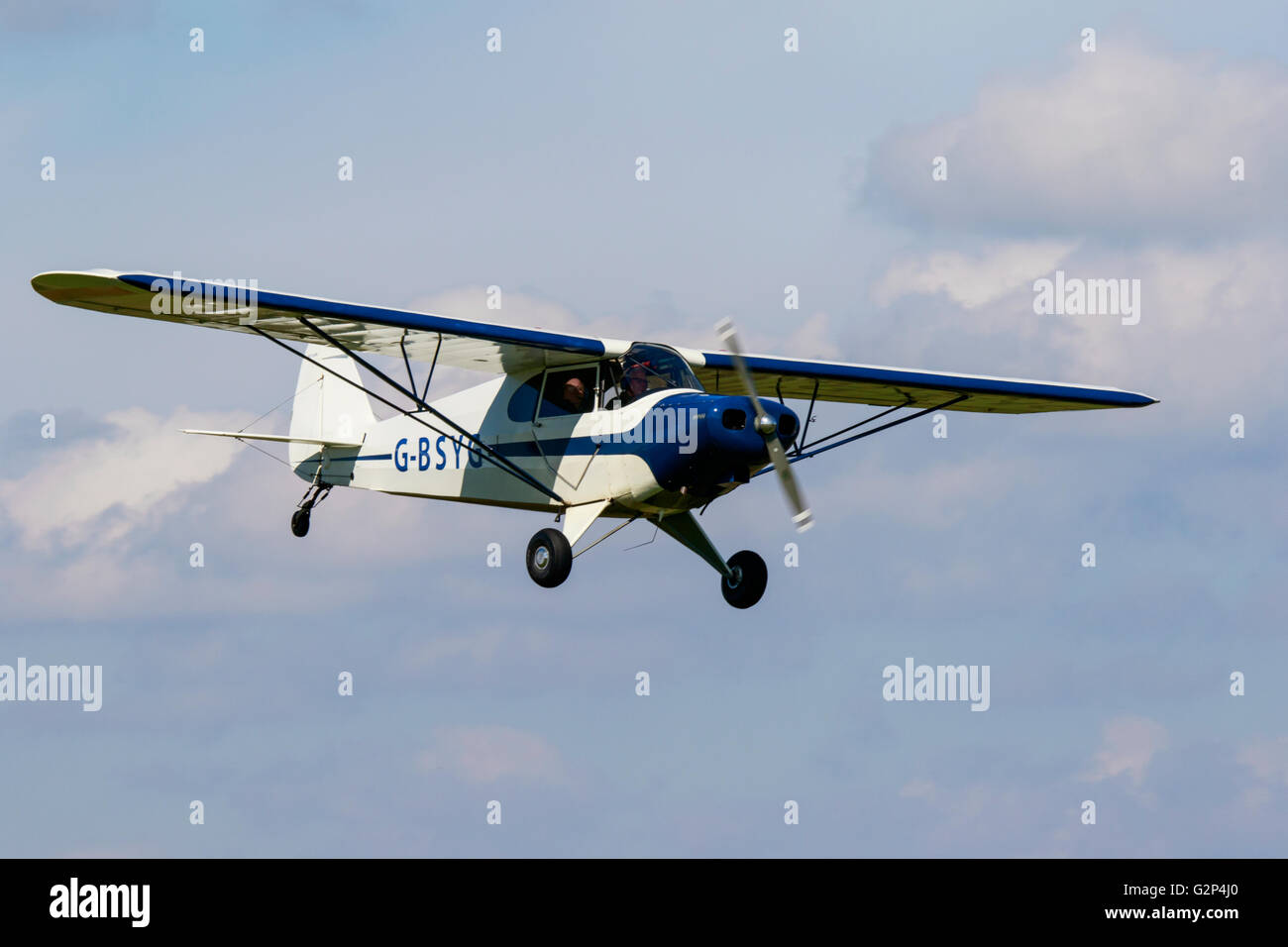 Piper PA-12 Super Cruiser G-BSYG in flight landing at Breighton ...