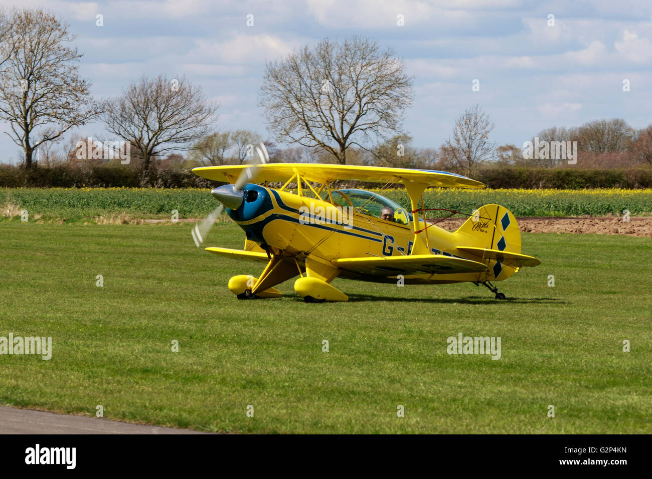 Pitts special s 2a aerobatic aircraft hi-res stock photography and ...
