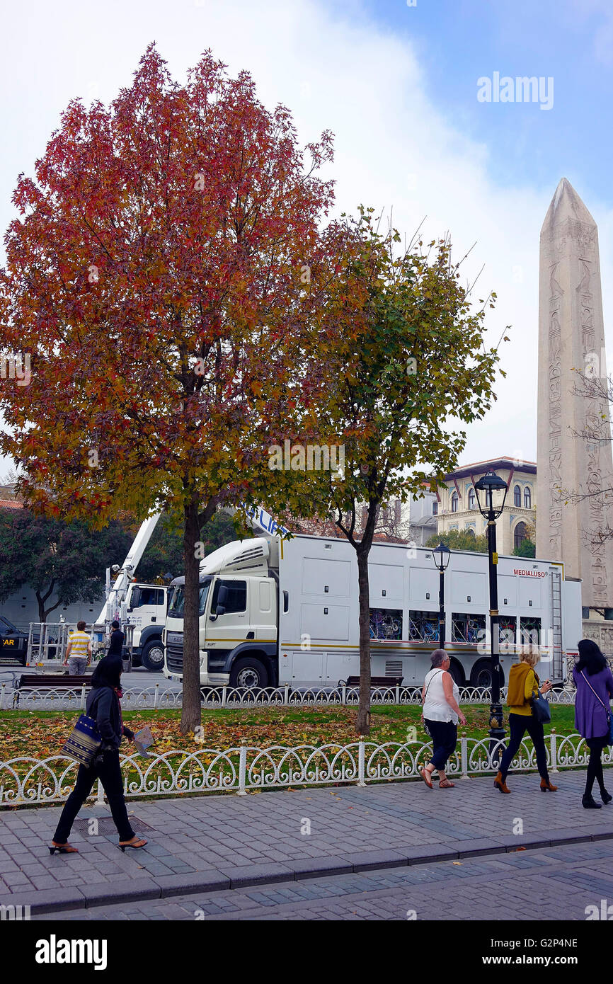 Sultanahmet square istanbul hi-res stock photography and images - Alamy