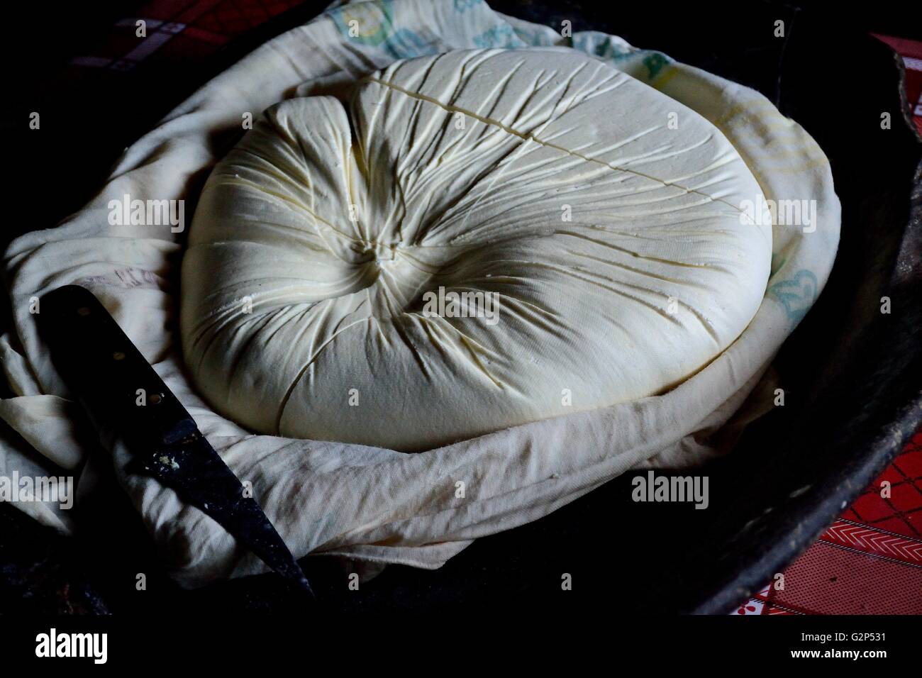 Elaboration of traditional cheese in Sapalache " Las Huaringas ...