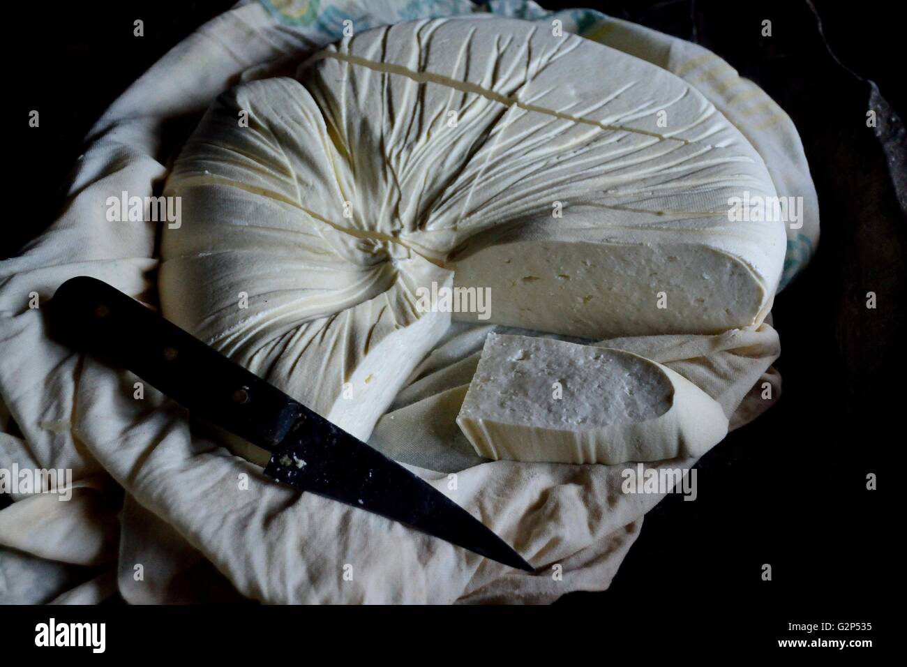 Elaboration of traditional cheese in Sapalache " Las Huaringas ...