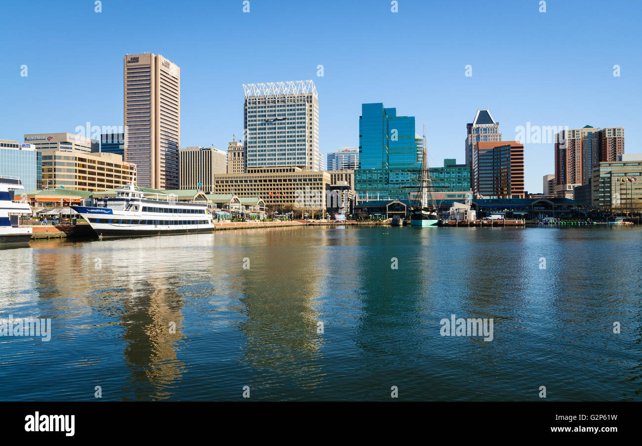 Baltimore harbor skyline hi-res stock photography and images - Alamy