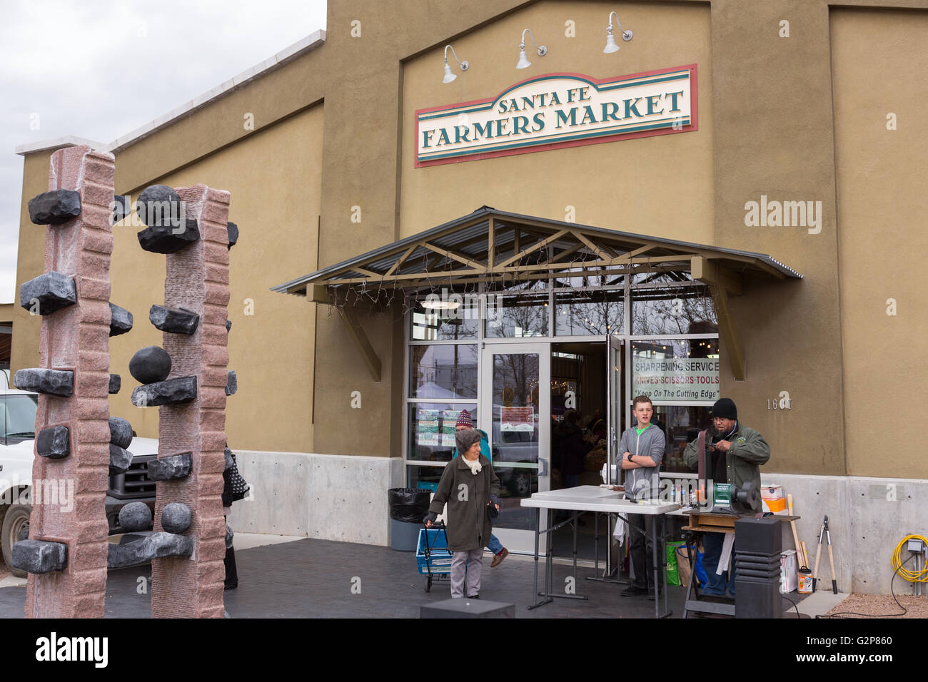 Farmers use these buildings hi-res stock photography and images - Alamy