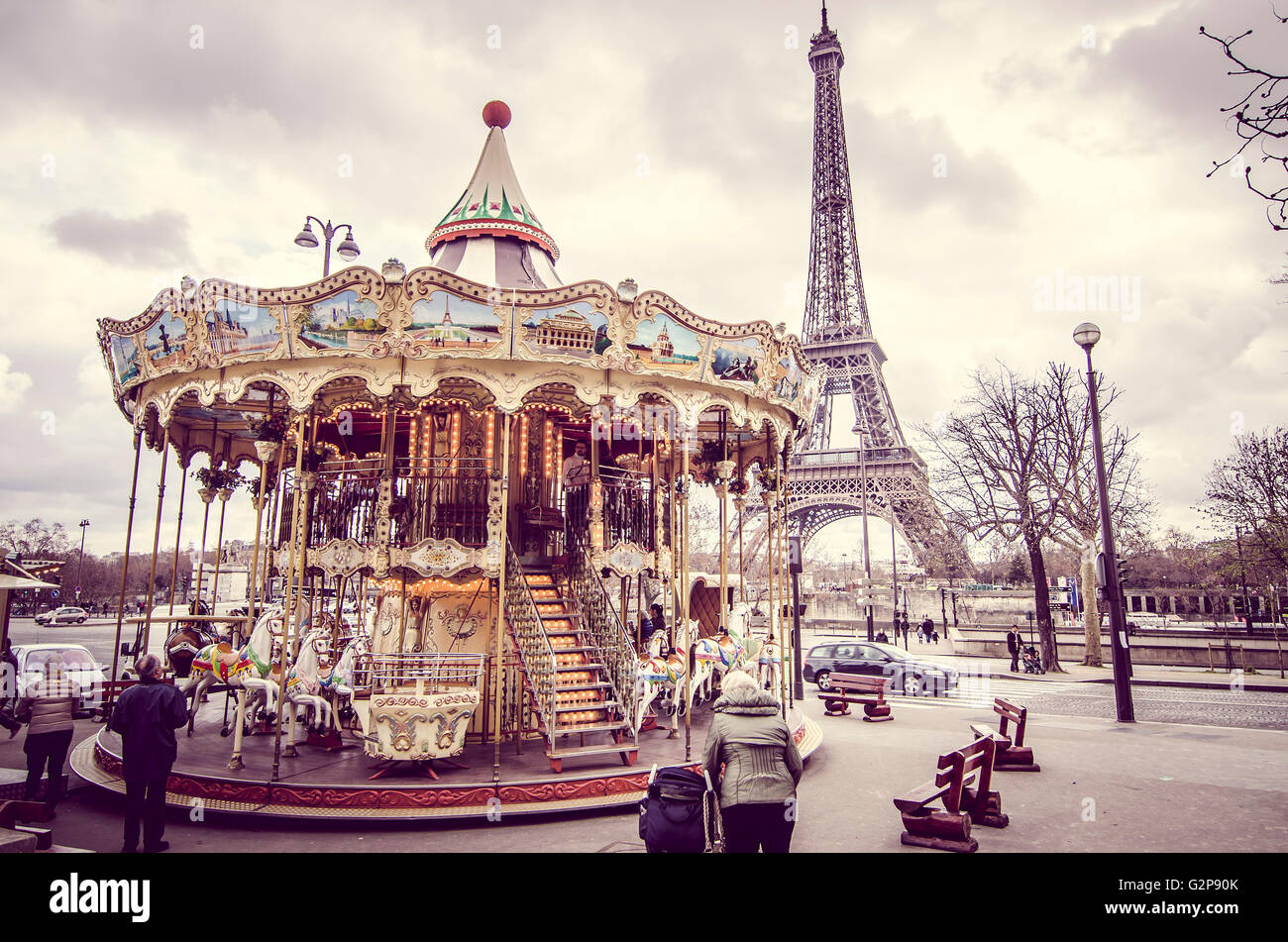 Carousel in paris france hi-res stock photography and images - Alamy